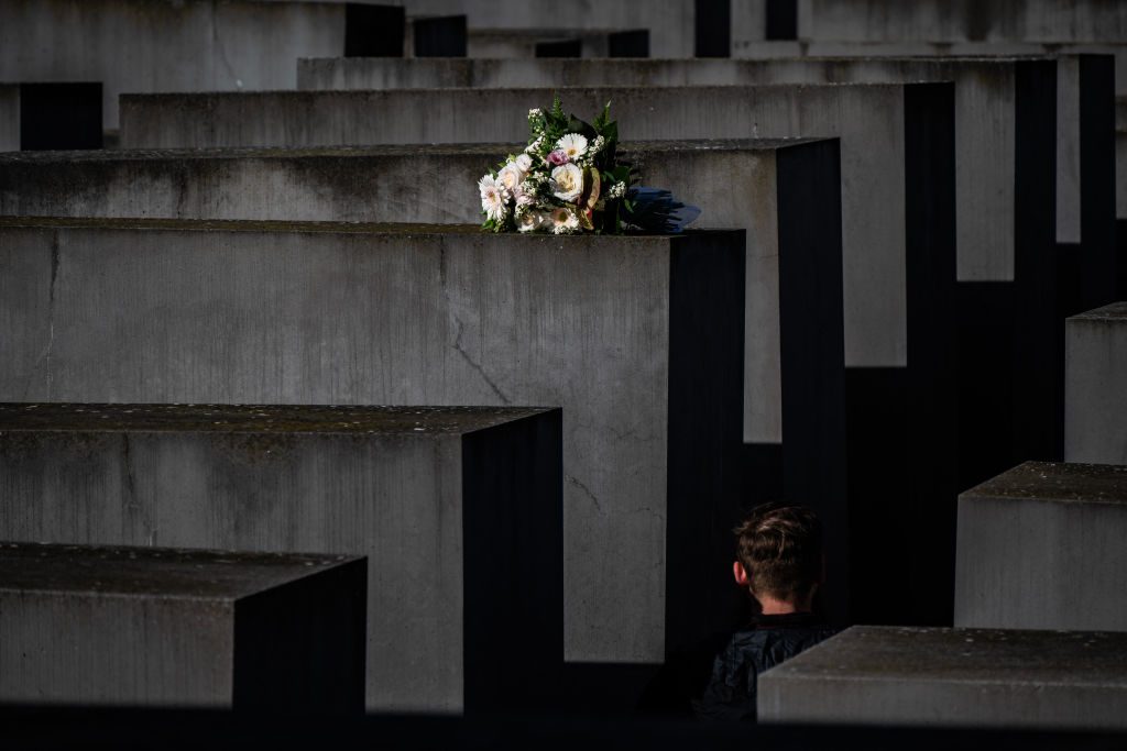 The paradox of Jewish history